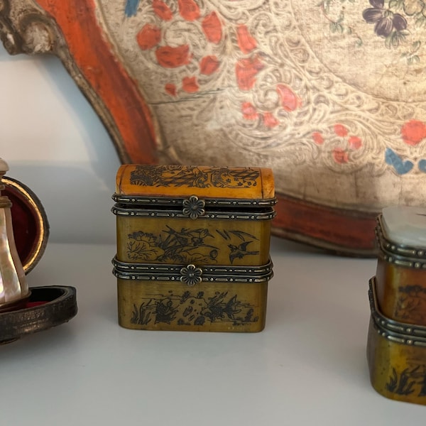 Chinese Old Handmade Carved Figure Jars, Jingdezhen Porcelain Ornaments ...