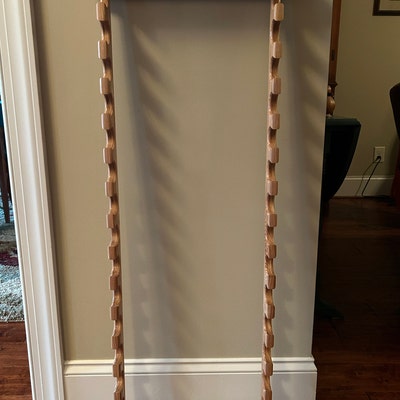 10 Bat Vertical Wall Mount Baseball Bat Rack Display for Full Size Bats ...