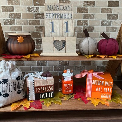 Bee Themed Mini Books Bee Tiered Tray Wood Book Stack Honey - Etsy