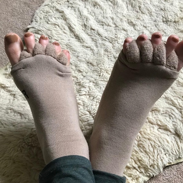 TOETOE - Men, Women Health Reflexology Seamless Plain Toe Socks ...