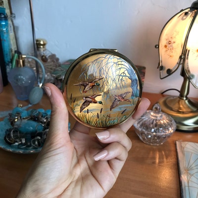 Stratton Musical Compact, Gold Tone Powder Compact With Sifter, Ladies ...