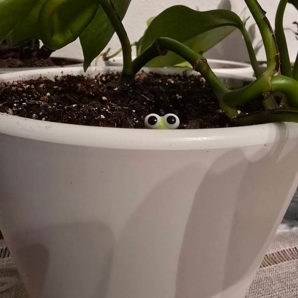 Frog Gifts Frog Figurine Tiny Frog Miniature, Mini Glass Frog Figurine, Micro Frog Sculpture ...