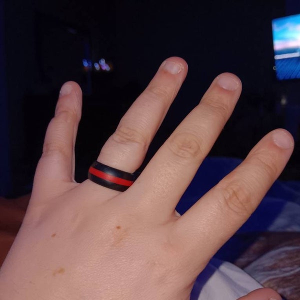 Thin Red Line Silicone Ring: Firefighter Wedding Band - AERA Rings - Etsy