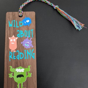 10 assorted wood Bookmarks with names engraved and ribbons | Etsy