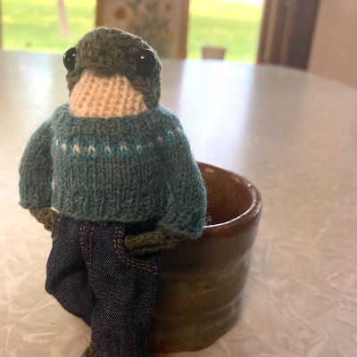 Knitted Frog and Toad 9cm. Made to Order - Etsy