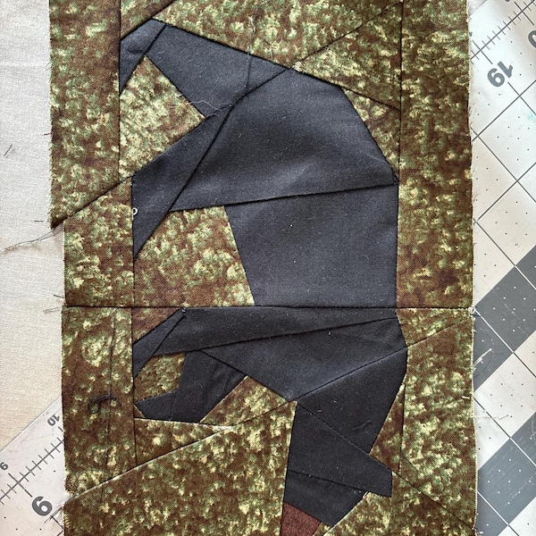 Walking Bear Fpp--paper Piecing Quilt Block Pattern - Etsy