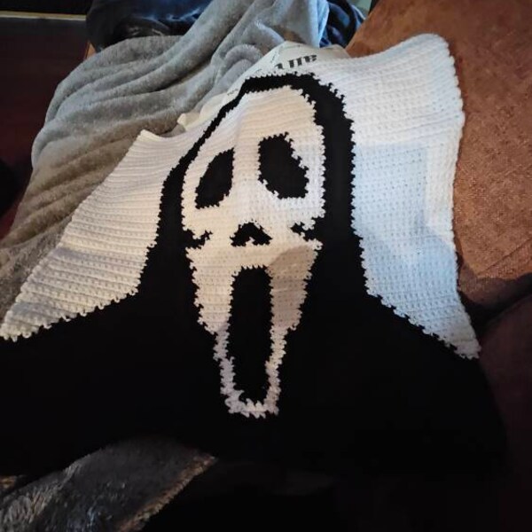 Scream Crochet Pillow Pattern Halloween Crochet Pattern Ghostface ...