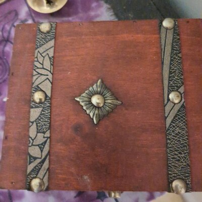 Bone Throwing Set W/ Wooden Storage Box, Information Cardsrabbit Fur ...