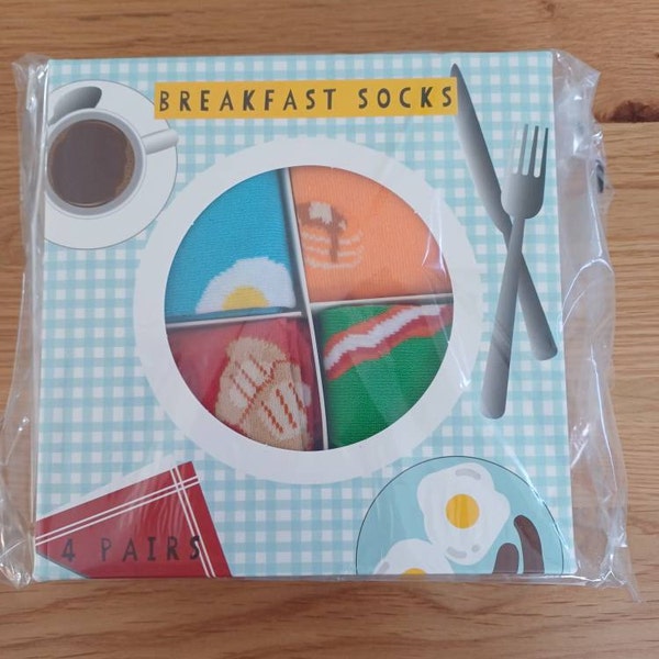 Unisex It Ain't Easy Being Cheesy Socks | Gift | 1 Pair | Cotton Rich ...