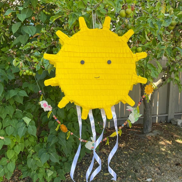 Golf Cart Piñata – Sporty, Customizable, Ideal for Golf-themed Parties ...