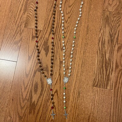 Personalized LGBTQ Pride Flag Rosary for LGBTQ Catholics made - Etsy Canada