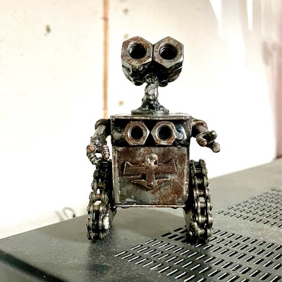 Wall-e Recycled Scrap Metal Statue,handmade Steel,cartoon Inspired.made ...
