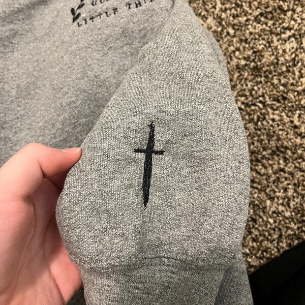 Vicious Little Thing Custom Sweatshirt Powerless Book Lauren Roberts ...