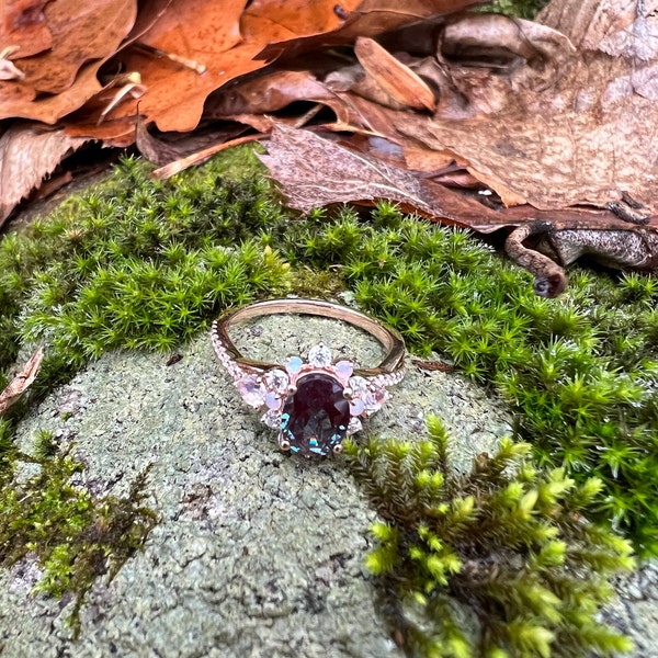 Vintage Flower Alexandrite Engagement Ring | Oval Alexandrite Halo Ring ...
