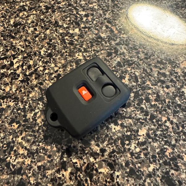 Keyless Entry Remote Rubber Key Fob Cover Fits Hyundai Part# HYKIK84 ...