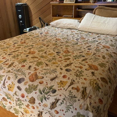 MUSHROOM LINEN FITTED Sheet. Linen Fitted Sheet in Vintage Mushrooms ...