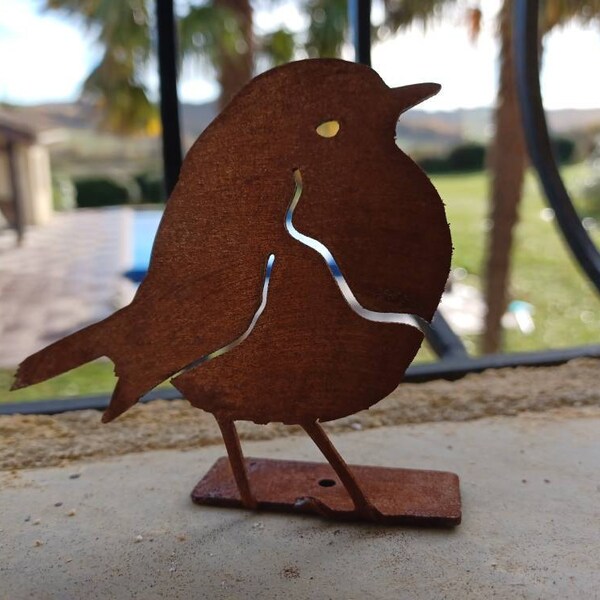 Rusty Metal Robin - Steel Robin Decoration - Rusty Bird - Wild Bird Art ...