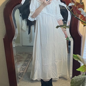 White Renaissance Chemise Swiss Dot Lace White Dress Vintage Nightgown ...