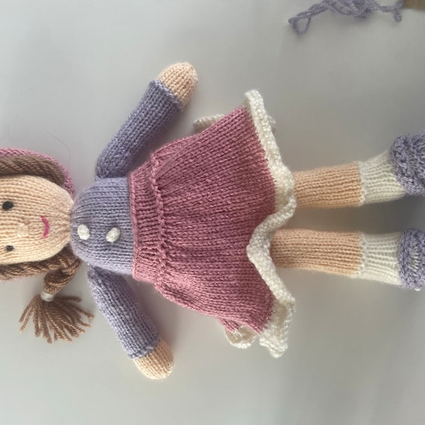 Little Yarn Dolls Knitting Pattern: TEAROOM Dolls, in the Round ...
