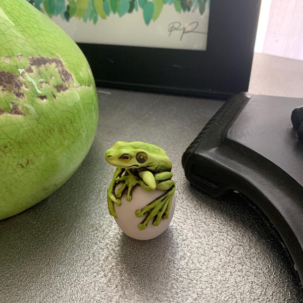 Artist Neil Eyre Eyredesigns 2023 Travel Gnome Troll Bees Honey Bee ...