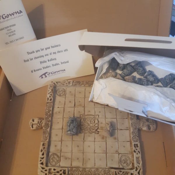 Celtic Chess Set (aka. Fidchell) - Etsy