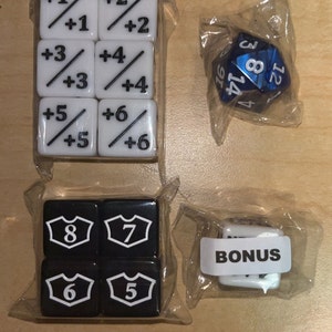 12x Original Dice Counters / White 1/1 & Black 1/1 / for Magic: the ...