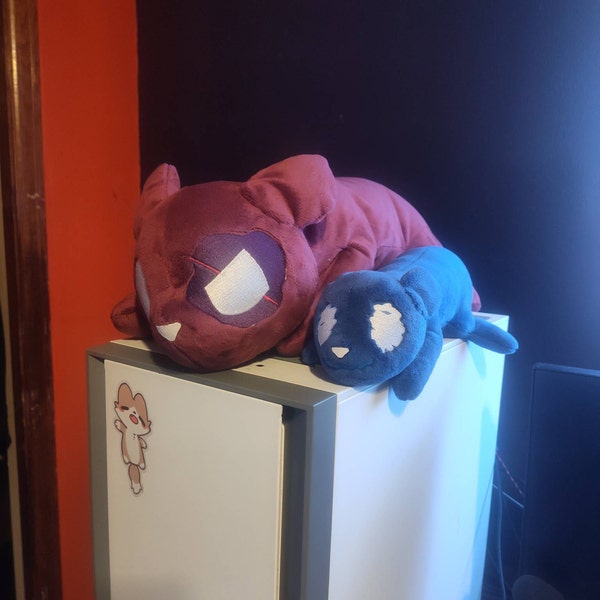 Gourmand Inspired Slugcat Plush - Etsy