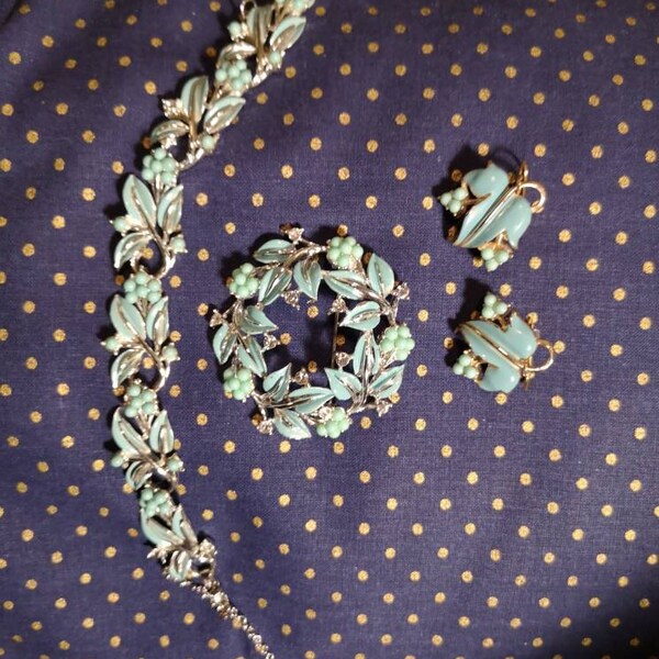 Lot of 42: Antique Buttons With Silver Luster Lots of Variation in Size ...