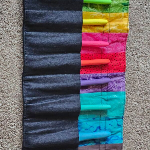 Rainbow Pencil Roll, Wide Pockets 24-40 Pencils (or Lyra Color Giant ...