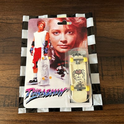 Fingerbomb Sk8boards Complete Custom Retro Style Fingerboard - Etsy