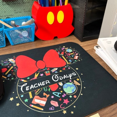 Disney Christmas Table Runner, Disney Kitchen, Disney Home Decor ...