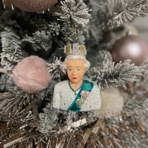 Queen Elizabeth Glass Christmas Ornament - Etsy