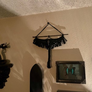 Crow Macrame Wall Hanging the Morrigu Crow - Etsy