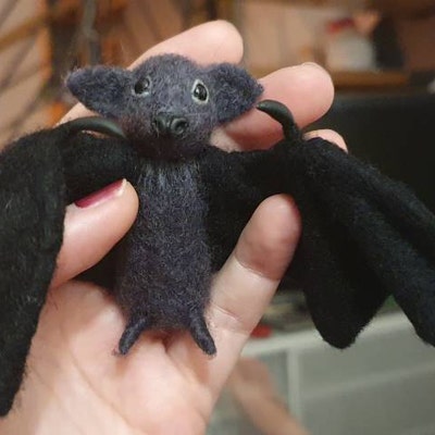 Needle Felted Realistic Bat, Vampire Bat, Gothic Gift Ideas, Needle ...