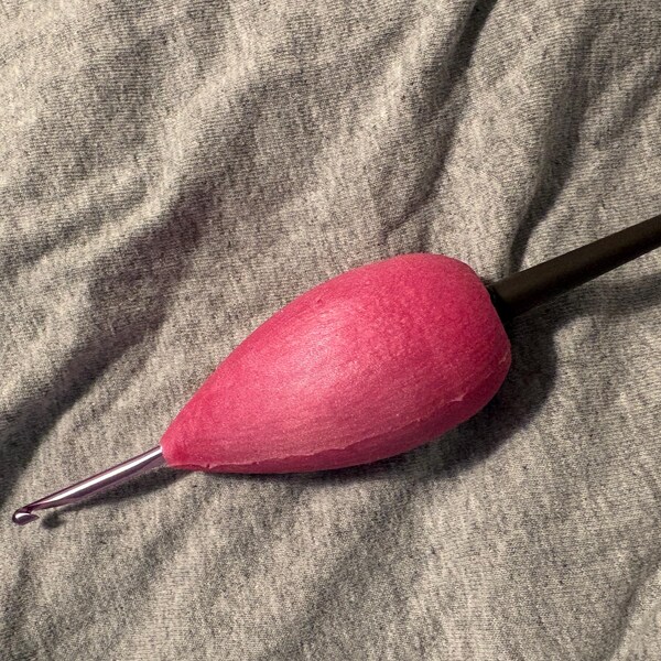 Crotchet Hook Grip, Squishy Grips, Ergonomic Crochet Handle, Ergonomic ...