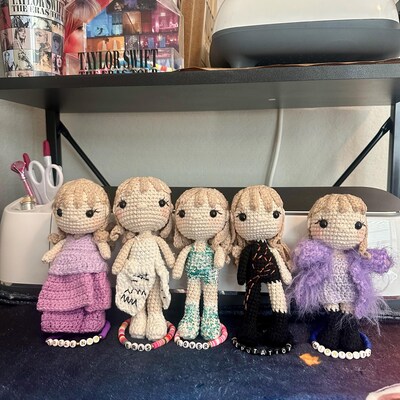 Crochet Graduation Doll, Amigurumi Grad Gift, Grad Doll, Crochet Doll ...