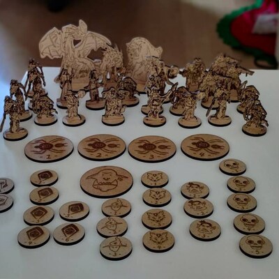 Arcane Book Dungeon Master Screen with Interchangeable Inserts Fantasy ...