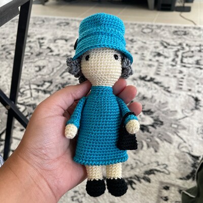 The Queen Elizabeth Crochet Pattern, Amigurumi Queen Pattern, Amigurumi ...