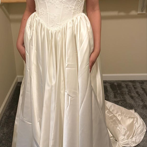 DAPHNA / White Wedding Set, Mini Wedding Dress, White Satin Corset Mini ...
