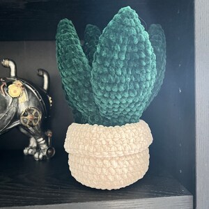 Potted Plant Friend PDF Crochet Pattern crochet Plant, Amigurumi Plant ...