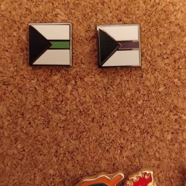 Mini Demiromantic Flag Pin — LGBT Pride Badge Queer Aro Aromantic ...