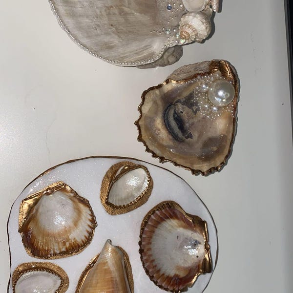 Shell Jewelry Tray on Oyster Stand Elegant Seashell & Pearl Design With ...