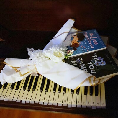 Book Bouquet 2 Books Custom Made for Book Lovers - Etsy