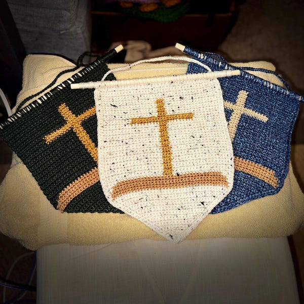 PATTERN: Crochet Cross Tapestry - Etsy