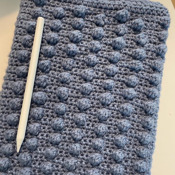 AirPod Pro Case Crochet Pattern Strawberry With Strawberry Keychain ...