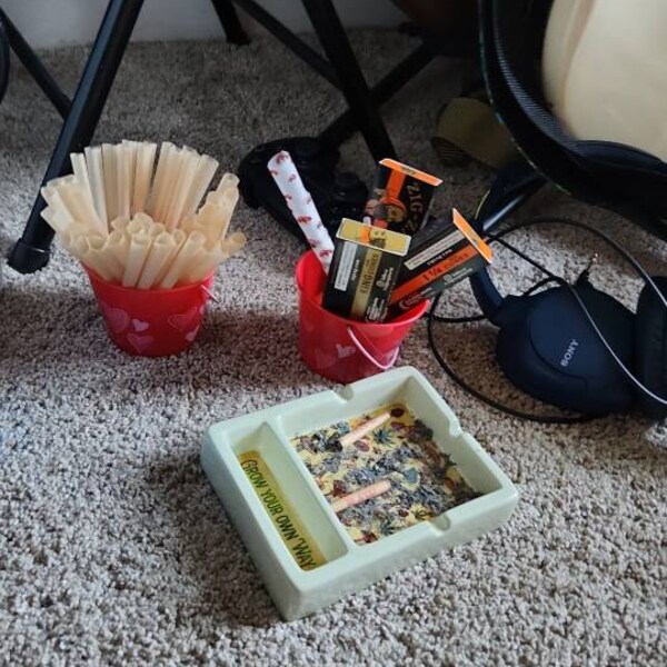 Authentic Raw King Cones Cone Loader Pre Rolled Paper With Tips Pre ...