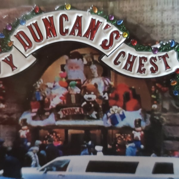 Home Alone 2 - Duncan’s Toy Chest Soft Enamel Pin - Etsy