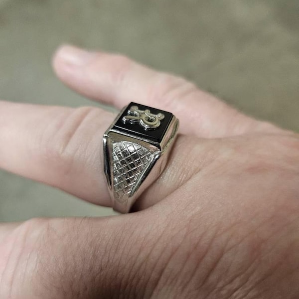 Vintage Leather Pumps in Black/kitten Heels Size 8.5 Footwear From ...