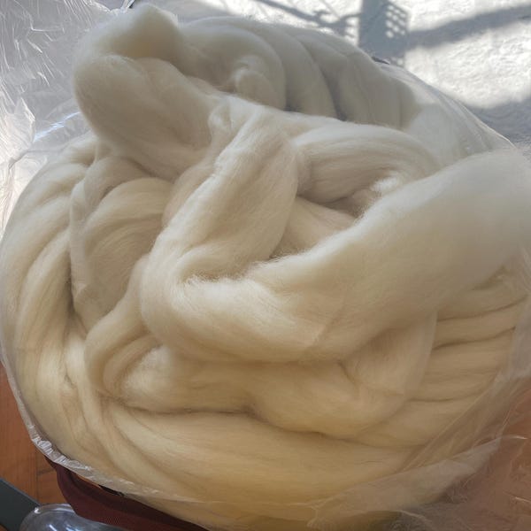 22 Lb Wholesale Wool Roving, Natural Un Dyed White Wool Top Fiber ...
