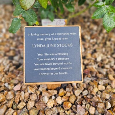 Wooden Memorial Post & Plaque With Engraved Slate Front, for Pets, Tree ...